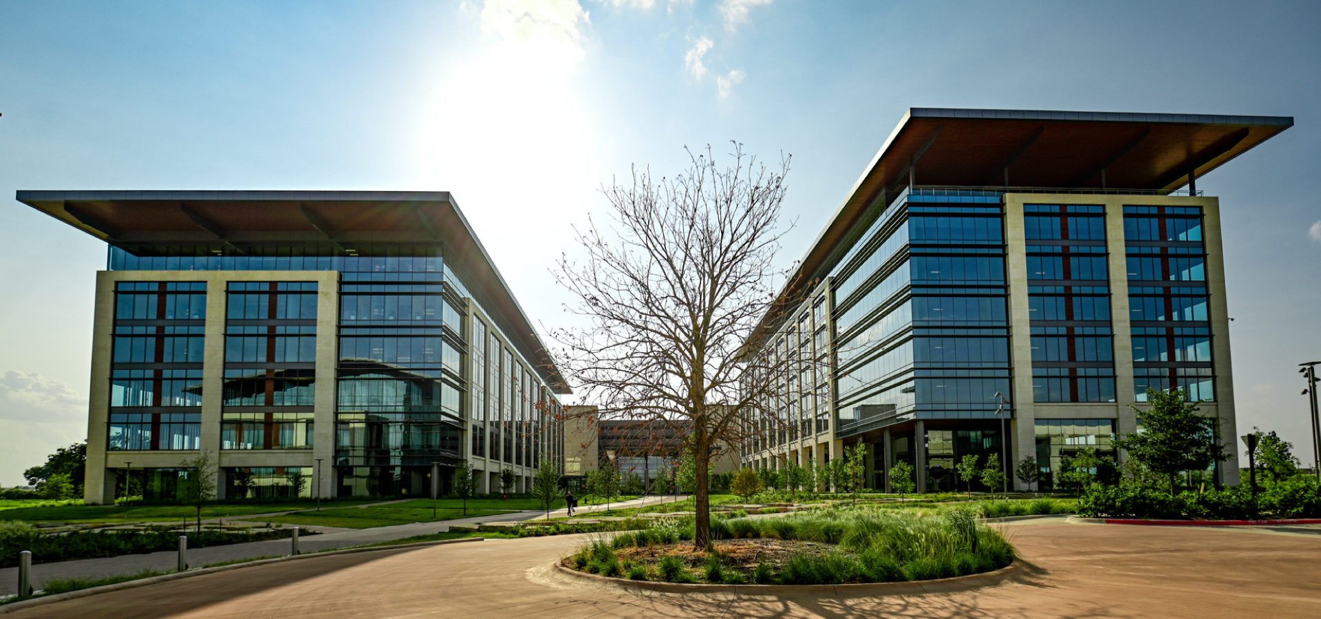 Charles Schwab Headquarters Building Facade | KSC, Inc.